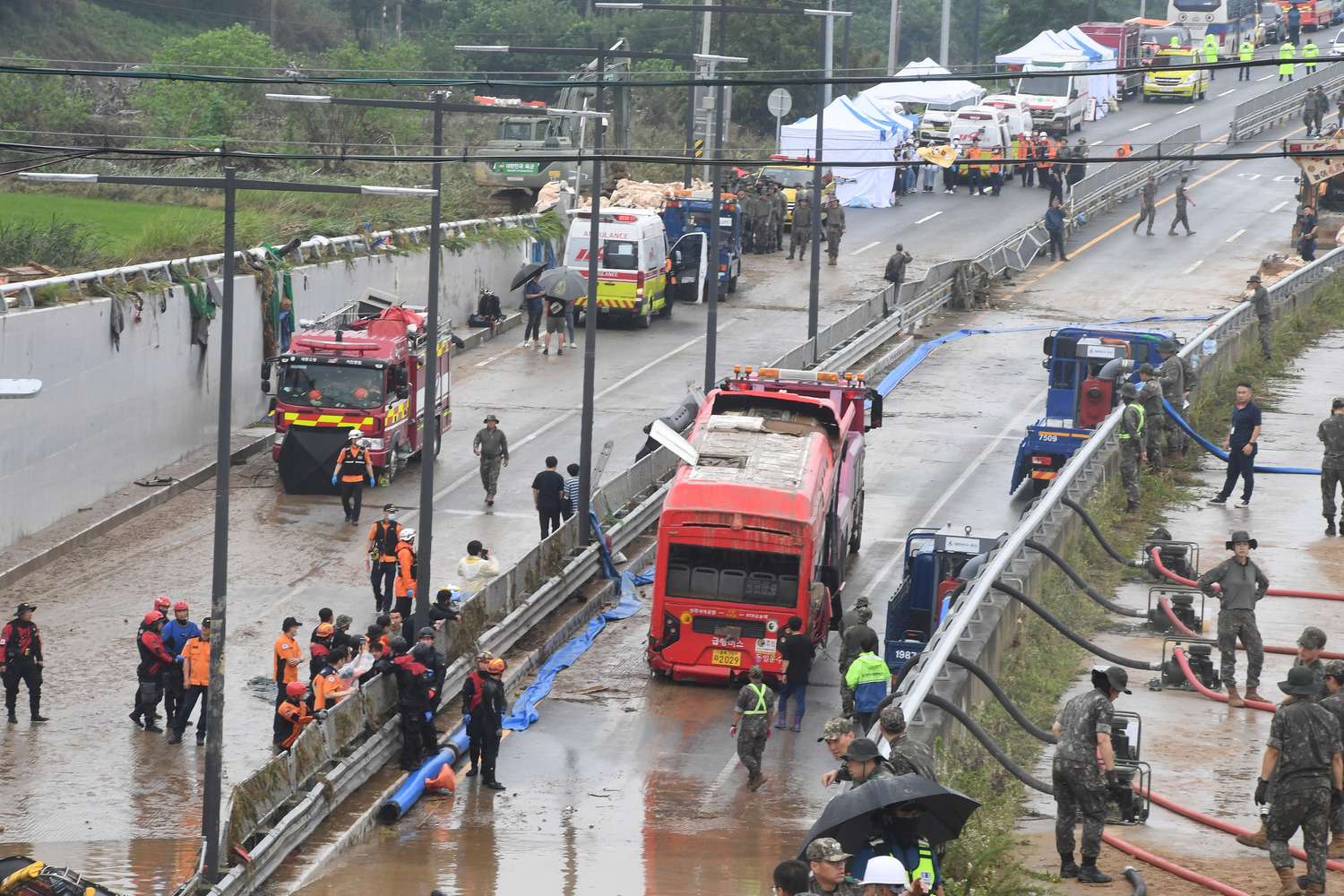 청주 오송 지하차도 배수작업